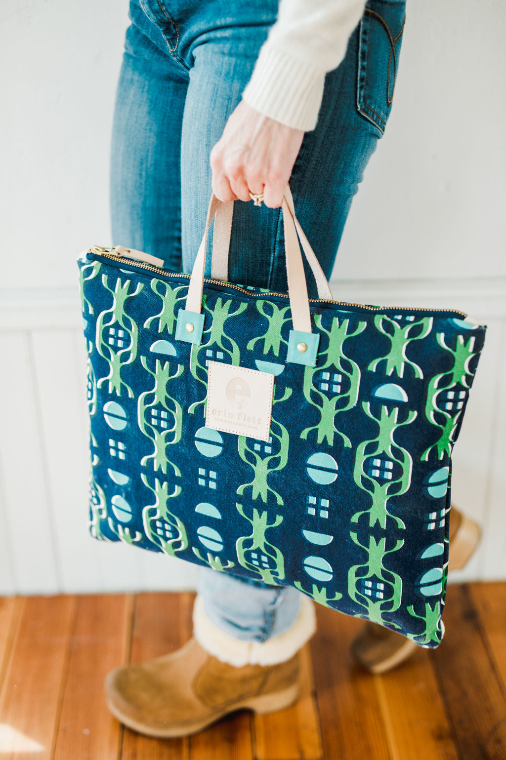 KELLY GREEN + TURQUOISE CHALET FOLDER BAG – erin flett